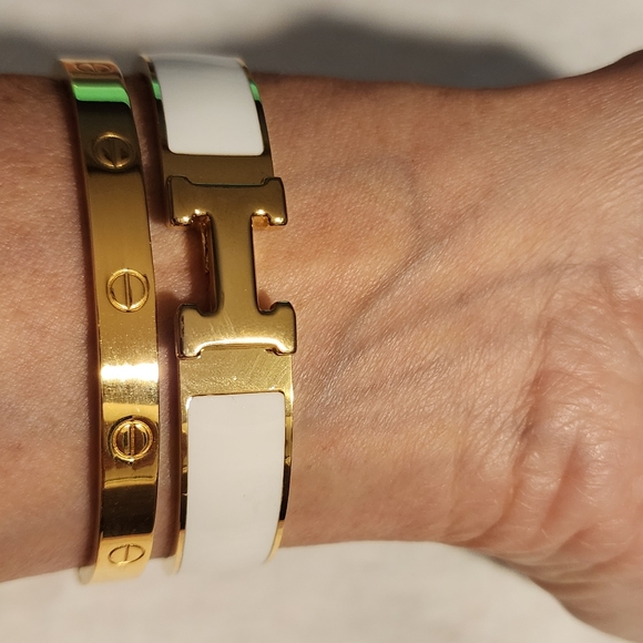 Hailey | Jewelry | Gold Love You Screw Bracelet And White H Hailey ...